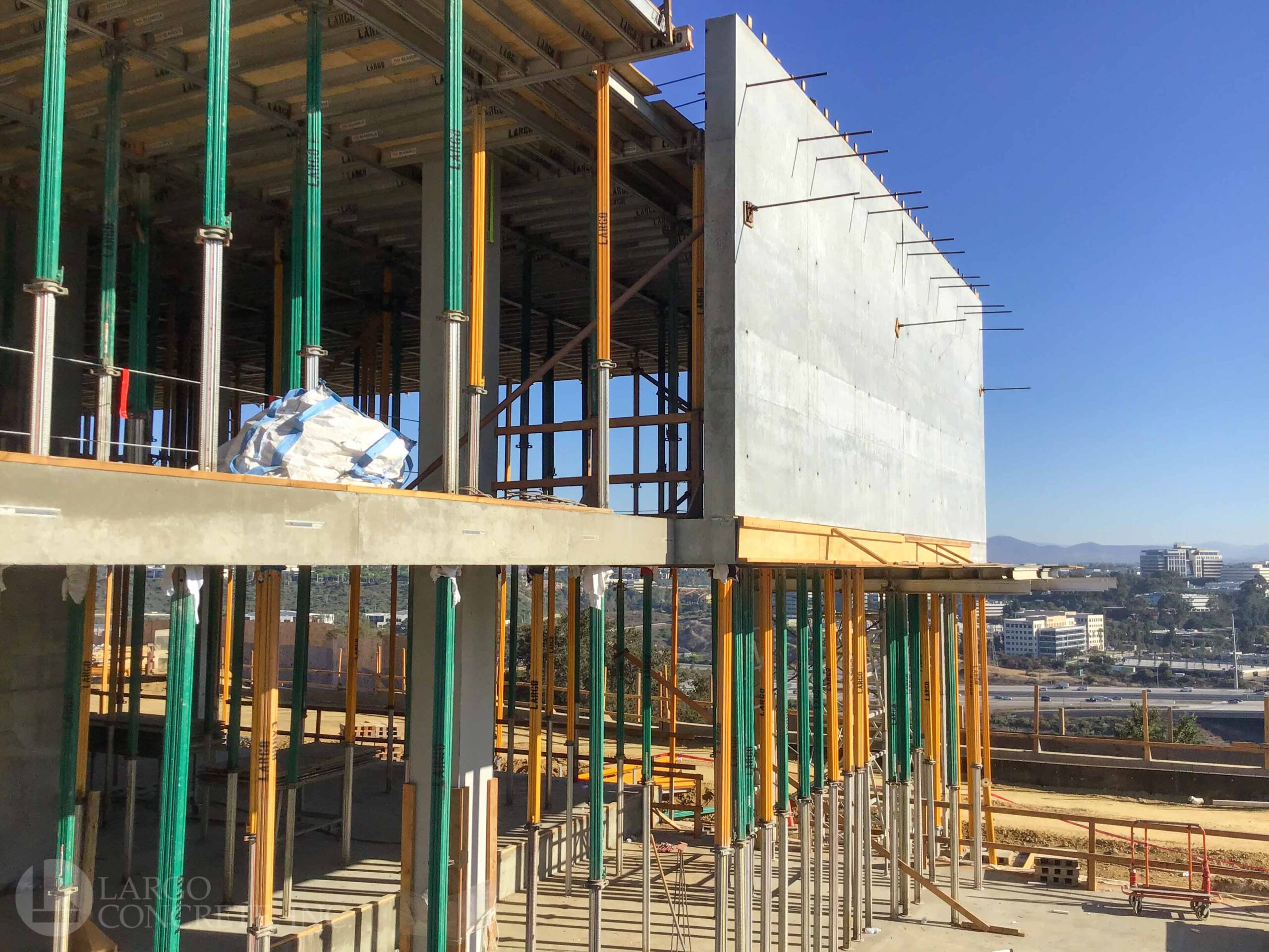 APEX Tops Out in San Diego – Largo Concrete