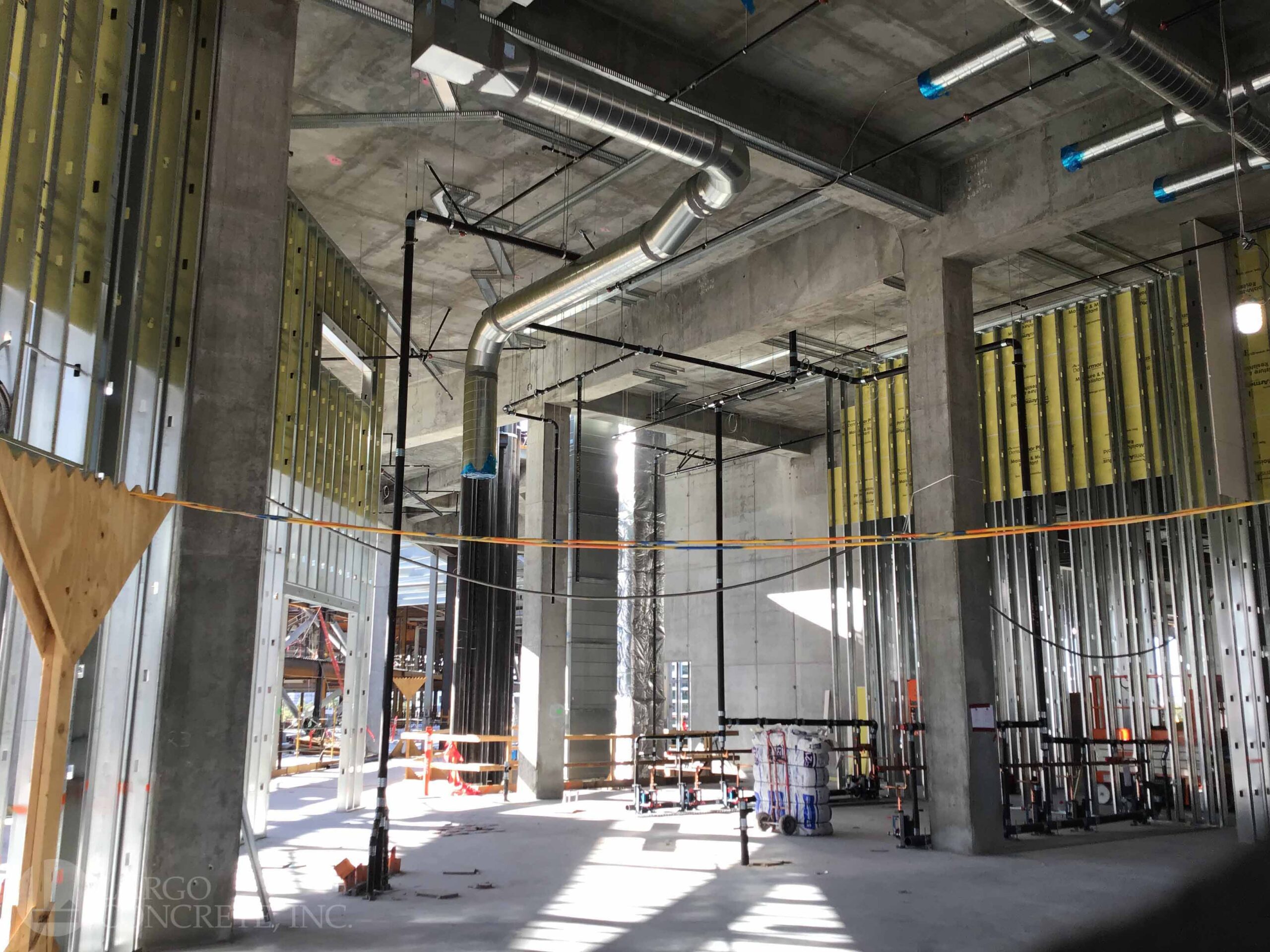 Largest Column-Free Space in North America Pours Out at the Las Vegas ...